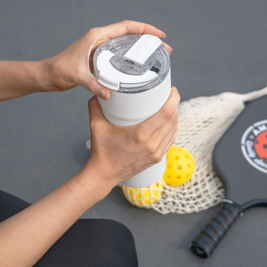 Dual-chamber 30oz Stainless Steel Tumbler / Insulated Water bottle